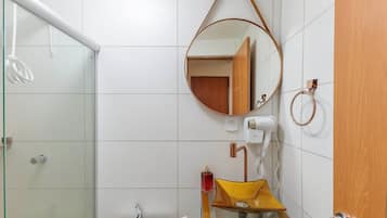 Apartamento básico | Banheiro
