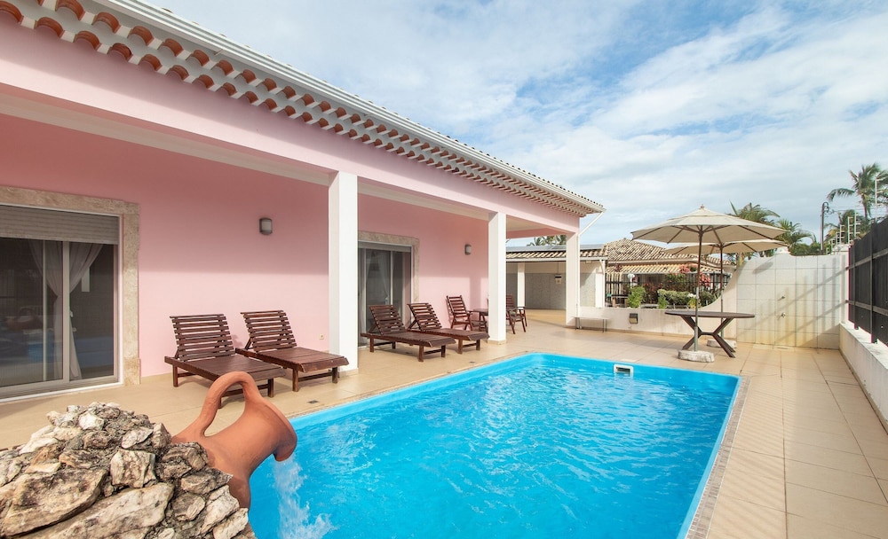 House W/ Pool 350 M From Taperapuan Beach Rud0047 - Bahia (estado)