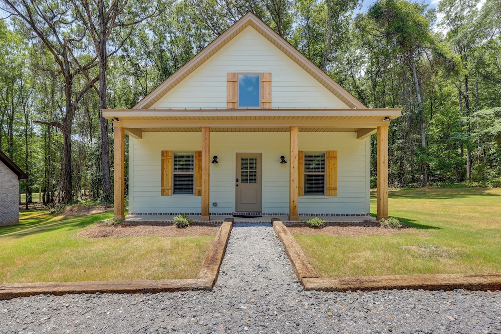 Walk To Sports Complex: Home In Millbrook! - Millbrook, AL