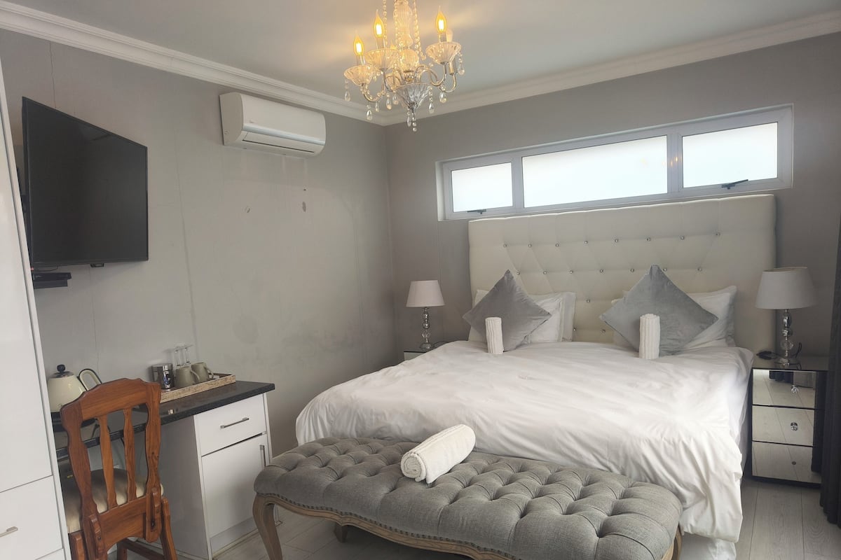 Quarto Duplo Económico | Secretária, secretária adequada para computadores portáteis