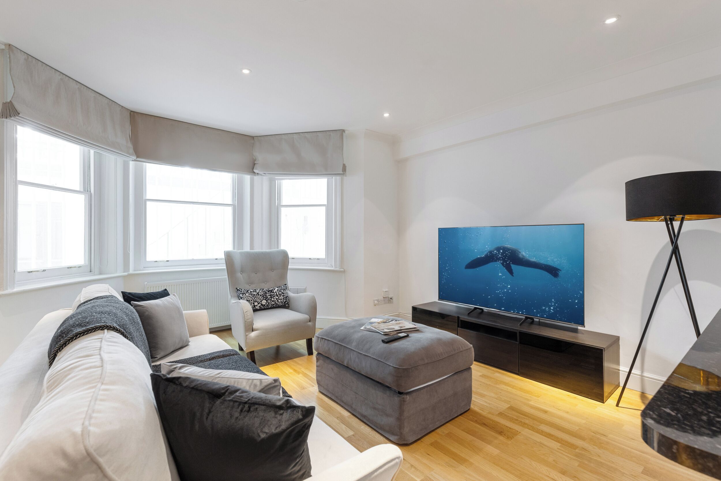 Refined 2-bd Hidden Gem Near Hyde Park - London