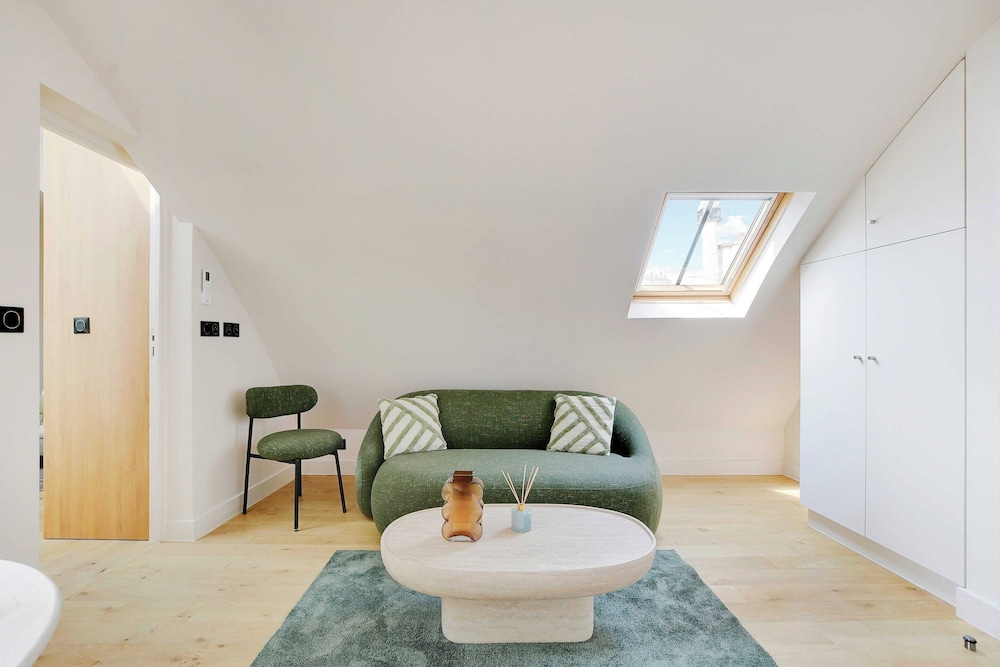 Apt A/c 1br/2p - Saint-lazare/les Champs Elysee - Saint-Georges