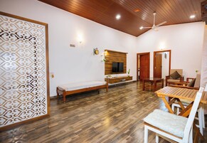 Villa Elite | Secretária, ferro/tábua de engomar, roupa de cama fornecida 