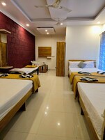 Camas desdobráveis, Wi-fi grátis, roupa de cama fornecida 