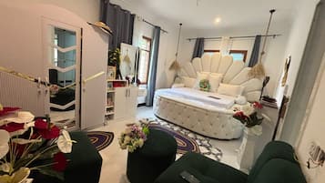 Suite | Cortinas/cortinados opacos, quartos insonorizados, Wi-fi grátis