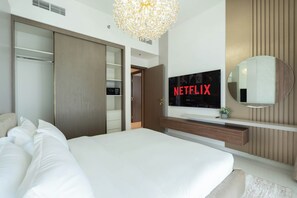 Apartamento Deluxe, varanda, vista para o mar | Roupa de alta qualidade, camas de colchão viscoelástico