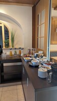 Buffet de pequeno-almoço