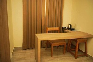 Suite Superior | Secretária adequada para computadores portáteis, Wi-fi grátis 