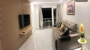 Apartamento Comfort, lanai (alpendre havaiano), vista para a praia | Sala de estar