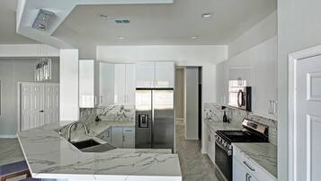 Casa | 4 quartos, internet de alta velocidade