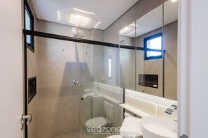 Apartamento básico | Banheiro