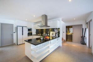Vila, vista para a baía | Cozinha privada