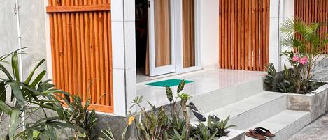 Quarto casal luxo, vista para o jardim | Escrivaninha, Wi-Fi de cortesia