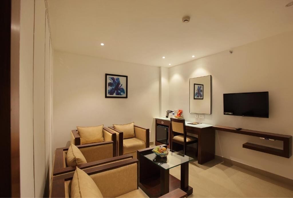 Suite Familiar, pátio, Vista para a cidade | Cofre no quarto, Wi-fi grátis, acesso para cadeira de rodas 