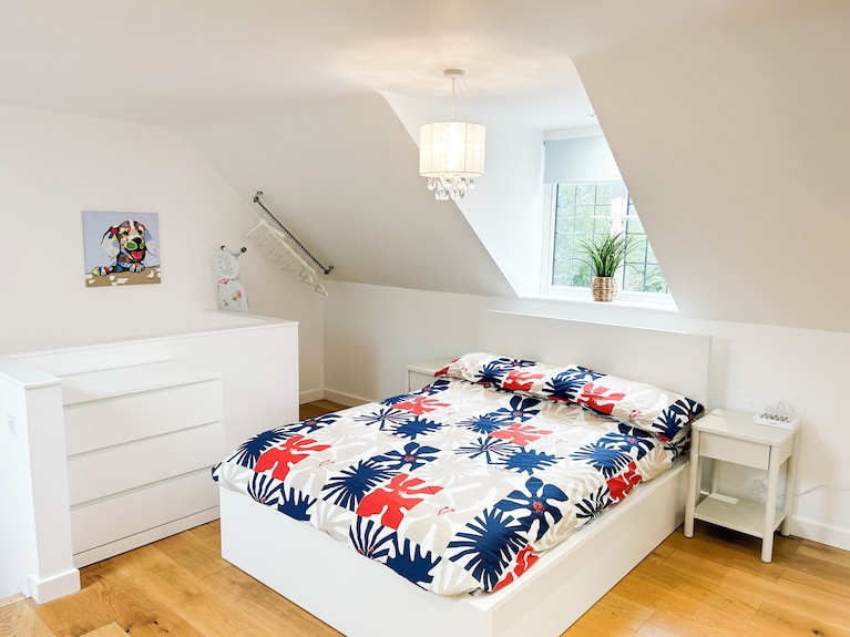 Modern Studio In Chandlers Ford - Southampton Airport (SOU)