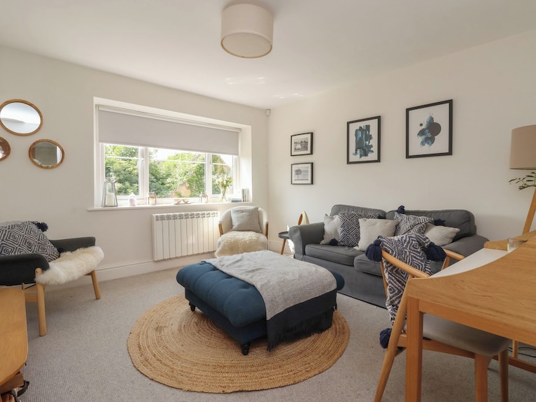 St Gregorys Cottage, Pet Friendly, With A Garden In Helmsley - Helmsley Castle