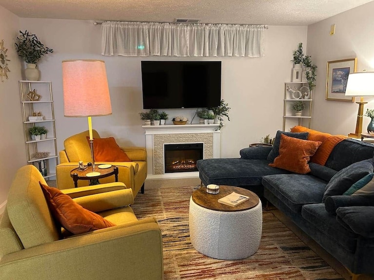 The Spacious Surprise - Hastings, NE