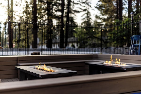 The Iceberg Tahoe - Lago Tahoe