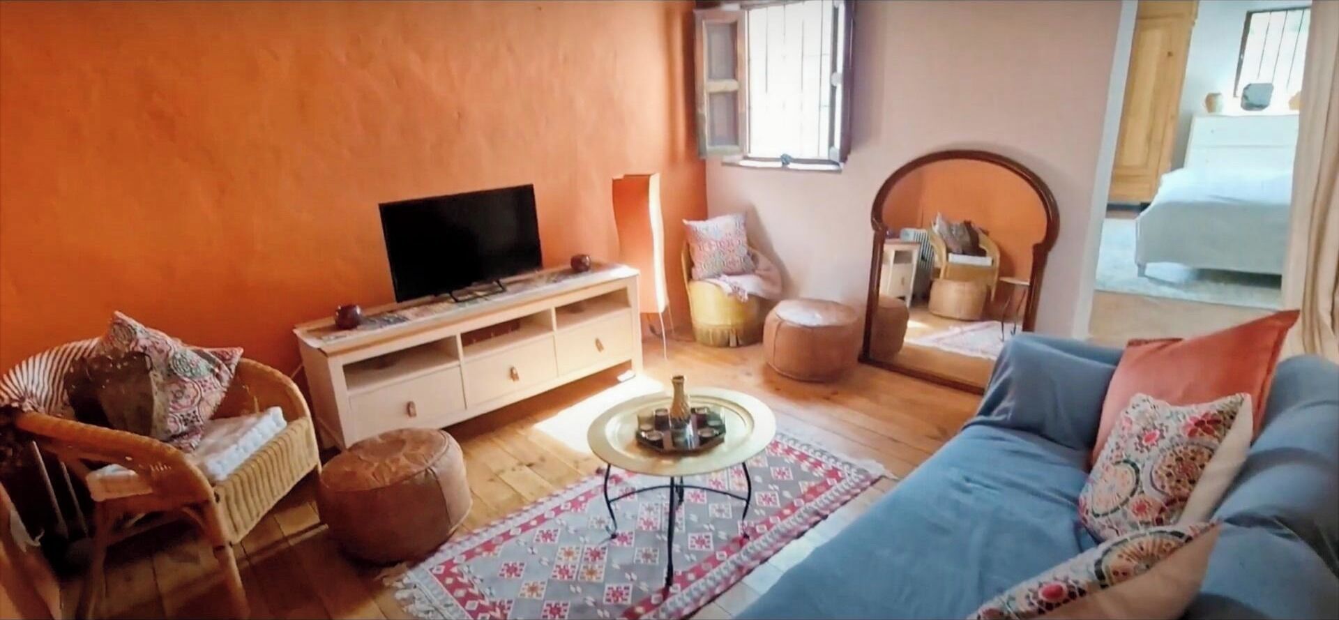 Beautiful Rustic House Surrounded By Olive Trees, In The Picturesque Axarquia Valley. - Comares