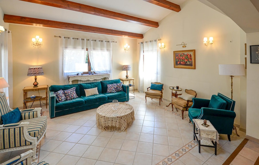 Amazing Home In Cabriès With Private Swimming Pool, Can Be Inside Or Outside - エクサン・プロバンス