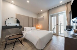 Quarto Duplo Deluxe, varanda | Wi-fi grátis, roupa de cama fornecida 