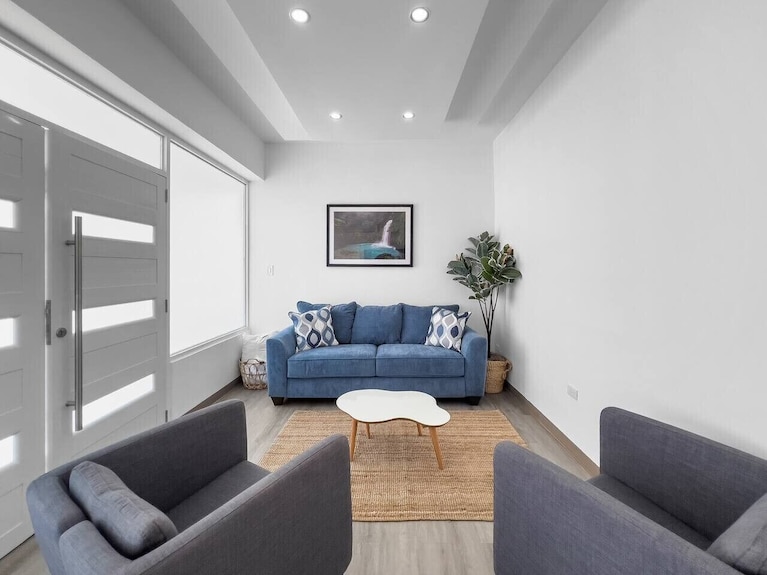 Comfy Modern Apt W/parking & Generator @ Manati - Manatí