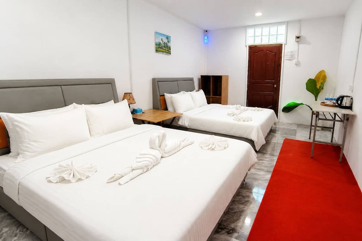 Quarto standard, sacada, vista para o jardim | Wi-Fi de cortesia, roupa de cama