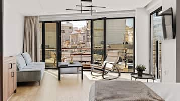 Luxury Grand City Balcony Escape | Cofres nos quartos, cortinas blackout, quartos à prova de som