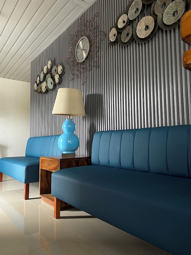 Leonas By Rsm - Silang