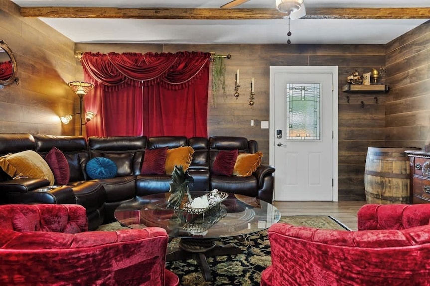 Underwater Home W/game Room ~6 Min To Stadium & Dt - Gainesville