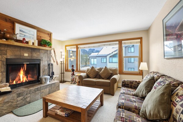 2 Bedroom Kirkwood Condo Across The Street From Village 2 Condo - Grover Hot Springs State Park, Markleeville