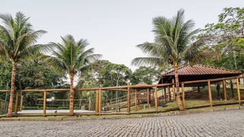 Vila básica | Campo esportivo