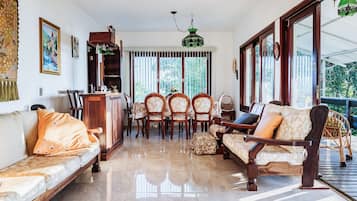 Villa Básica | Sala de estar