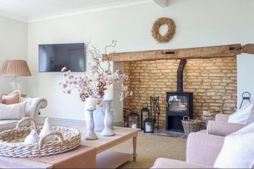 Stunning 5 Bed Home Close To Stratford With Fantastic Gardens/tennis Court. - Stratford-upon-Avon