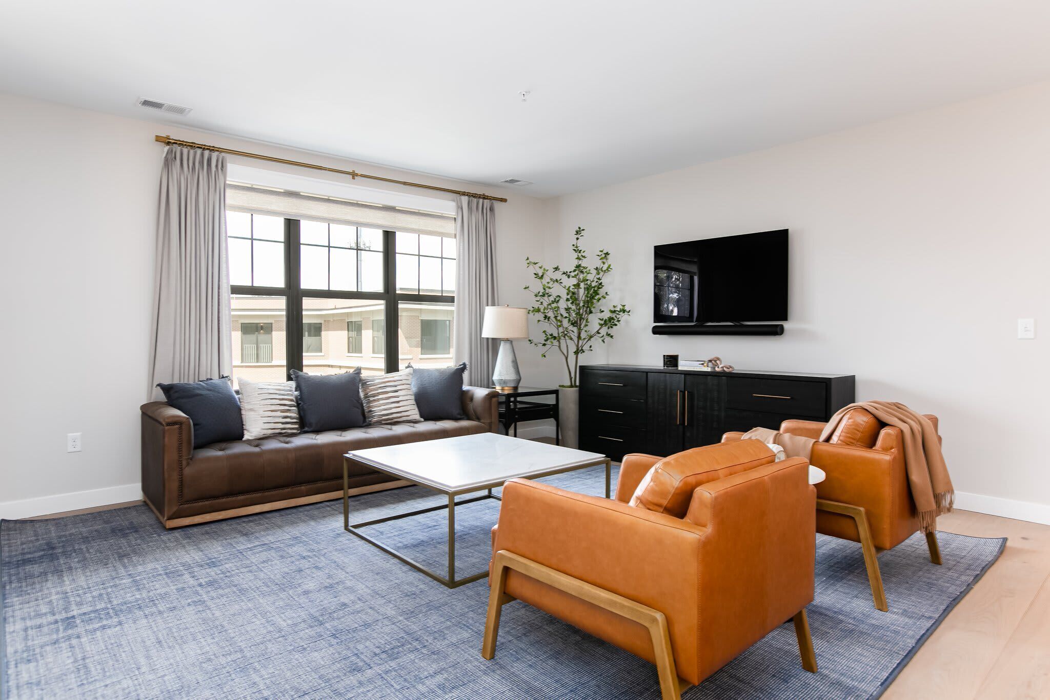 Luxury Condo Near Campus - South Bend