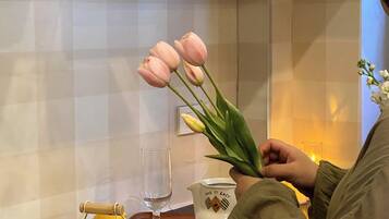 Quarto Duplo Deluxe, Vista para a cidade | Secretária, cortinas/cortinados opacos, quartos insonorizados