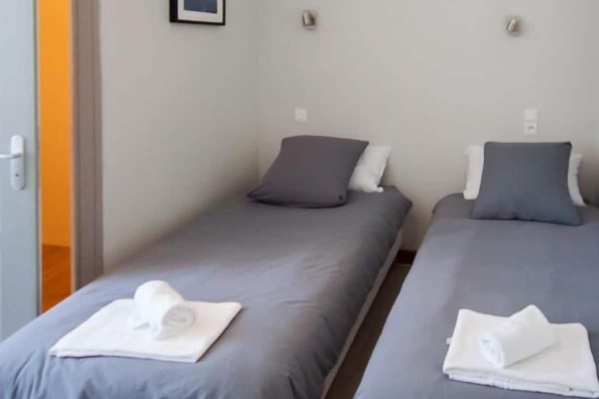 Suite Familiar | Quartos insonorizados, Wi-fi grátis, roupa de cama fornecida