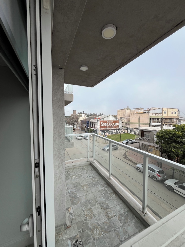 Esmeralda Apart - Marcos Juárez