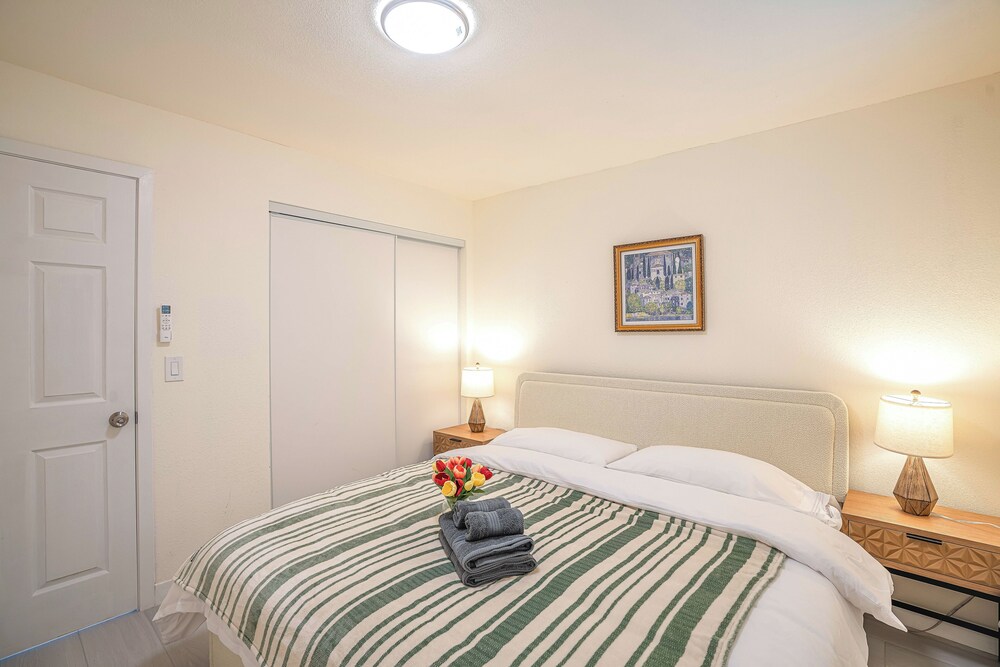 Jie’s 1b1b Arcadia Private Cute Affordable Spot - Mayflower Village | Vrbo