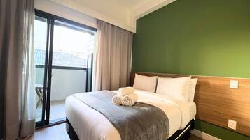 Apartamento empresarial | Roupas de cama antialérgicas, Wi-Fi de cortesia