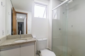 Apartamento básico | Banheiro