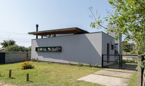 Villa | Exterior