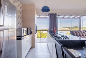 Vila | Cozinha privada