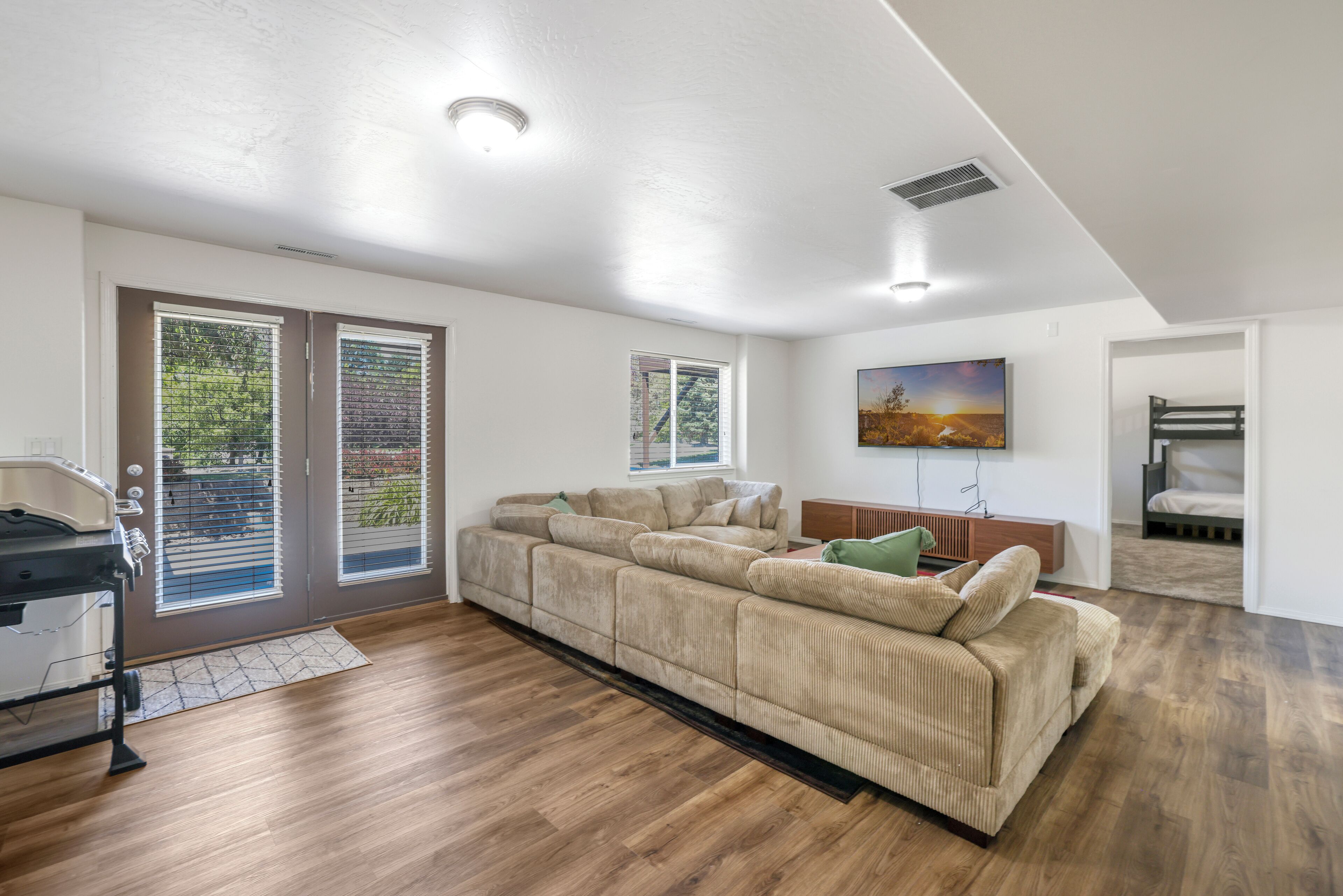 Luxury Home Near Canyon; Hot Tub - Jerome, ID