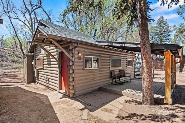 Timber Lodge Cabin 6 - Colorado Springs