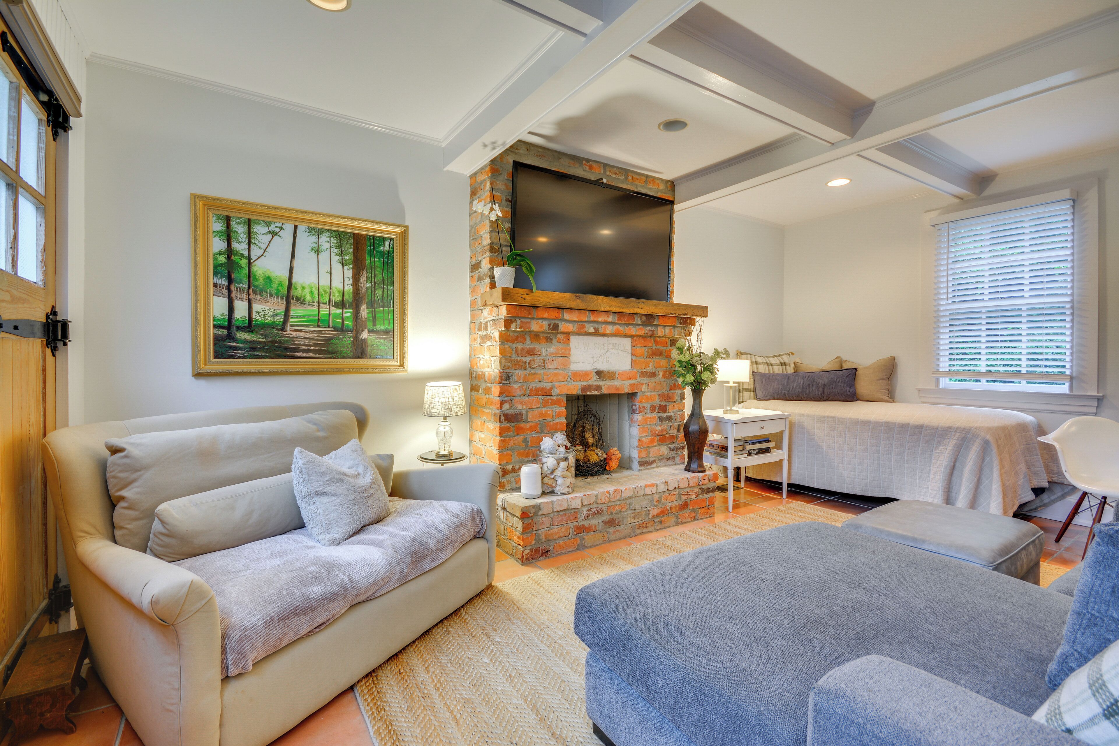 Walk To Main St: Historic High Point Carriage Home - Thomasville, NC