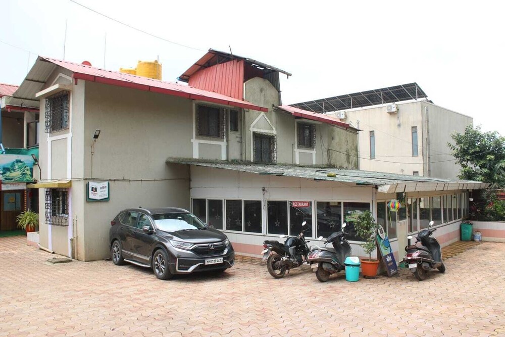 Laxmi Krishna Holiday Homes And Resort - Maharashtra