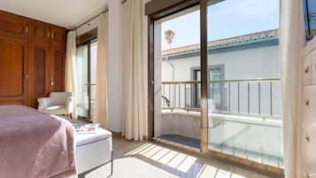 Apartamento (4 Bedrooms) | 4 quartos, ferro/tábua de engomar, Wi-fi grátis