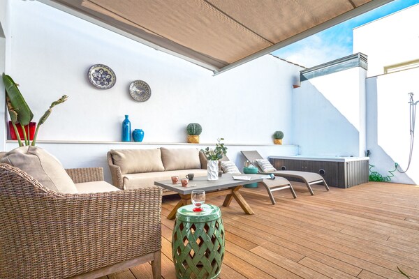 Marvelous 2-bedroom Apartment With Terrace In Triana. Castilla Ii - Sevilla