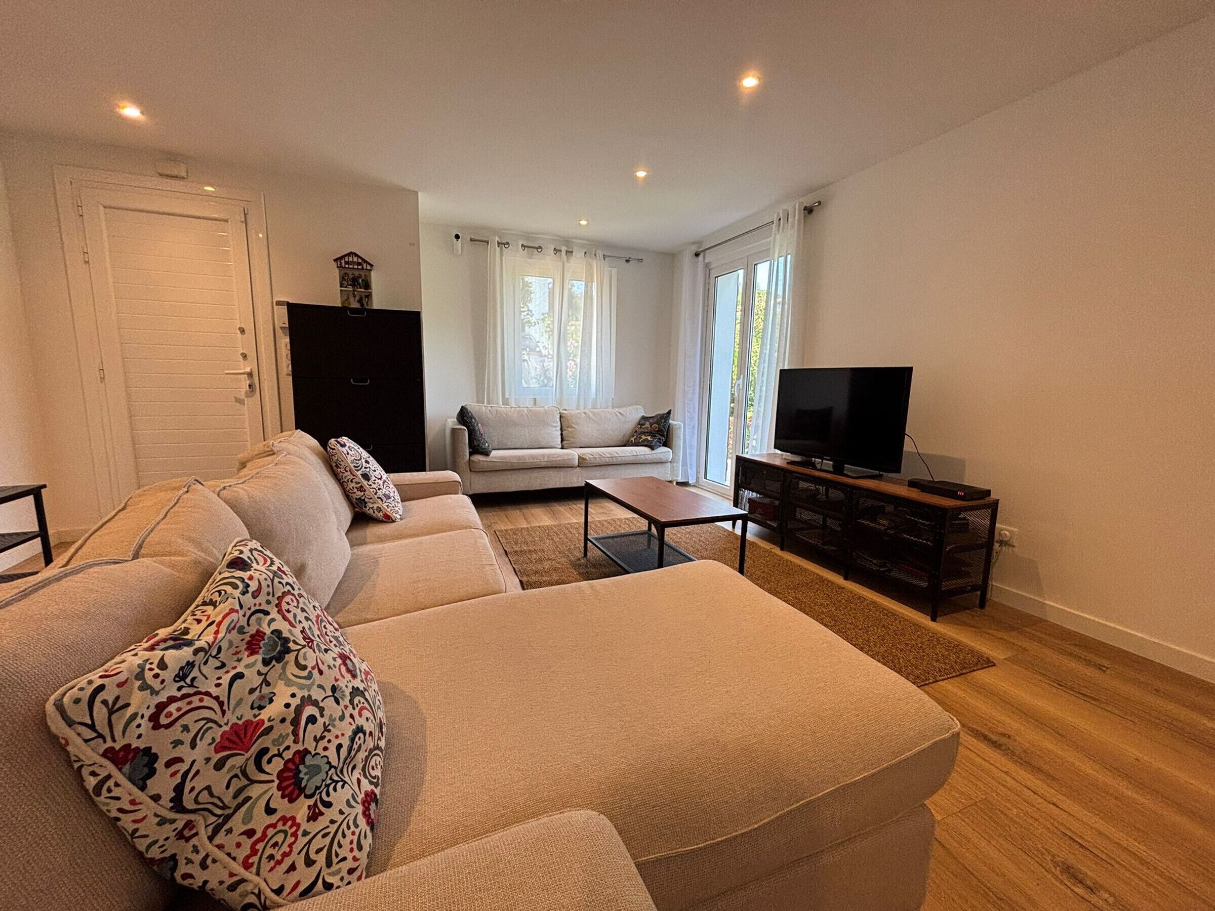 Beautiful House For 10, Pool And Garden In Urrugne - Hondarribia